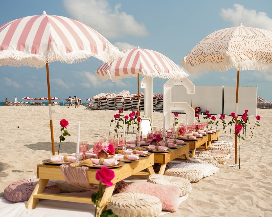 Luxury pop-up picnics